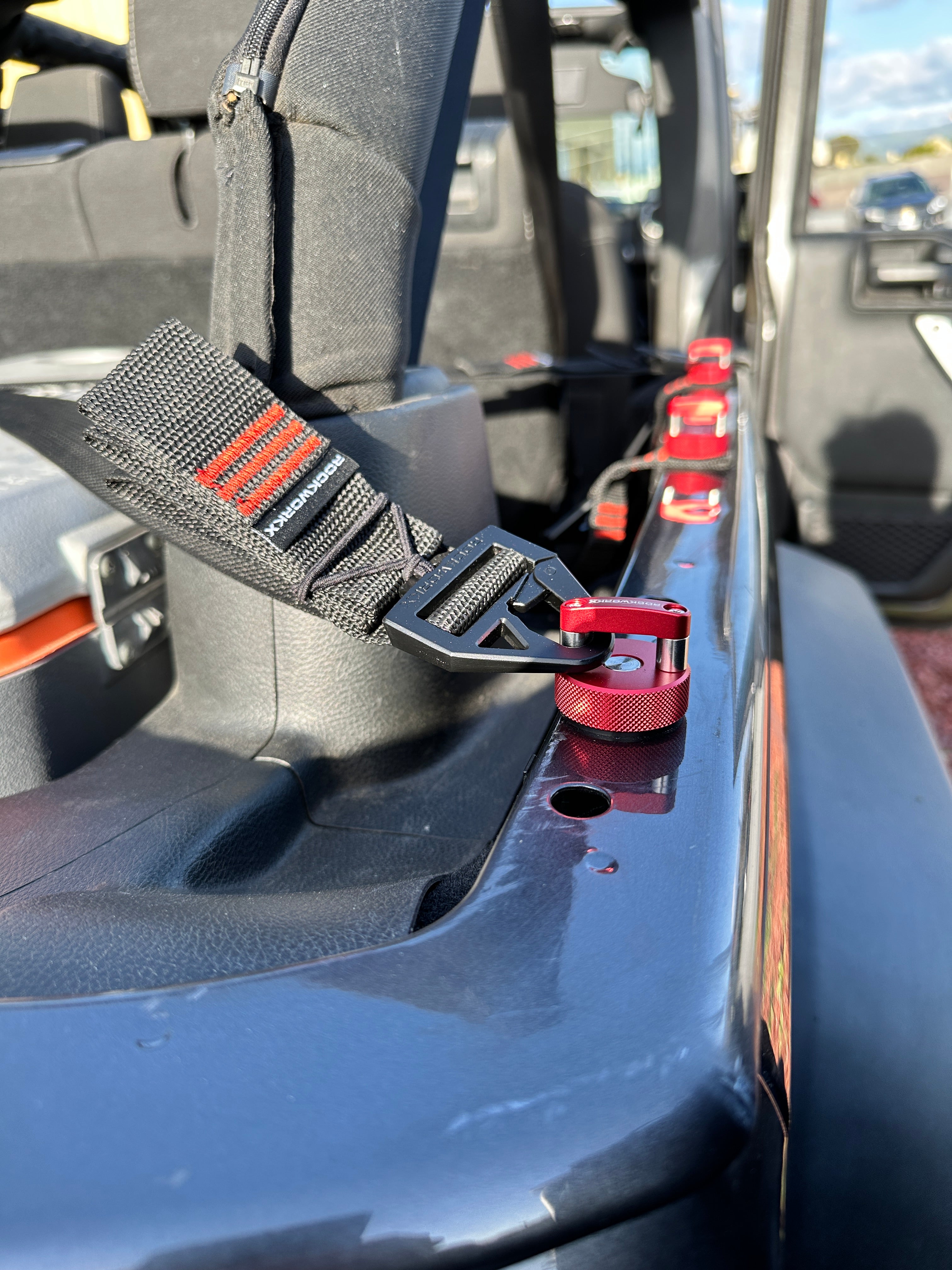 NEW VIDEO ⛰️ Gear straps explained – ROCKWORKX