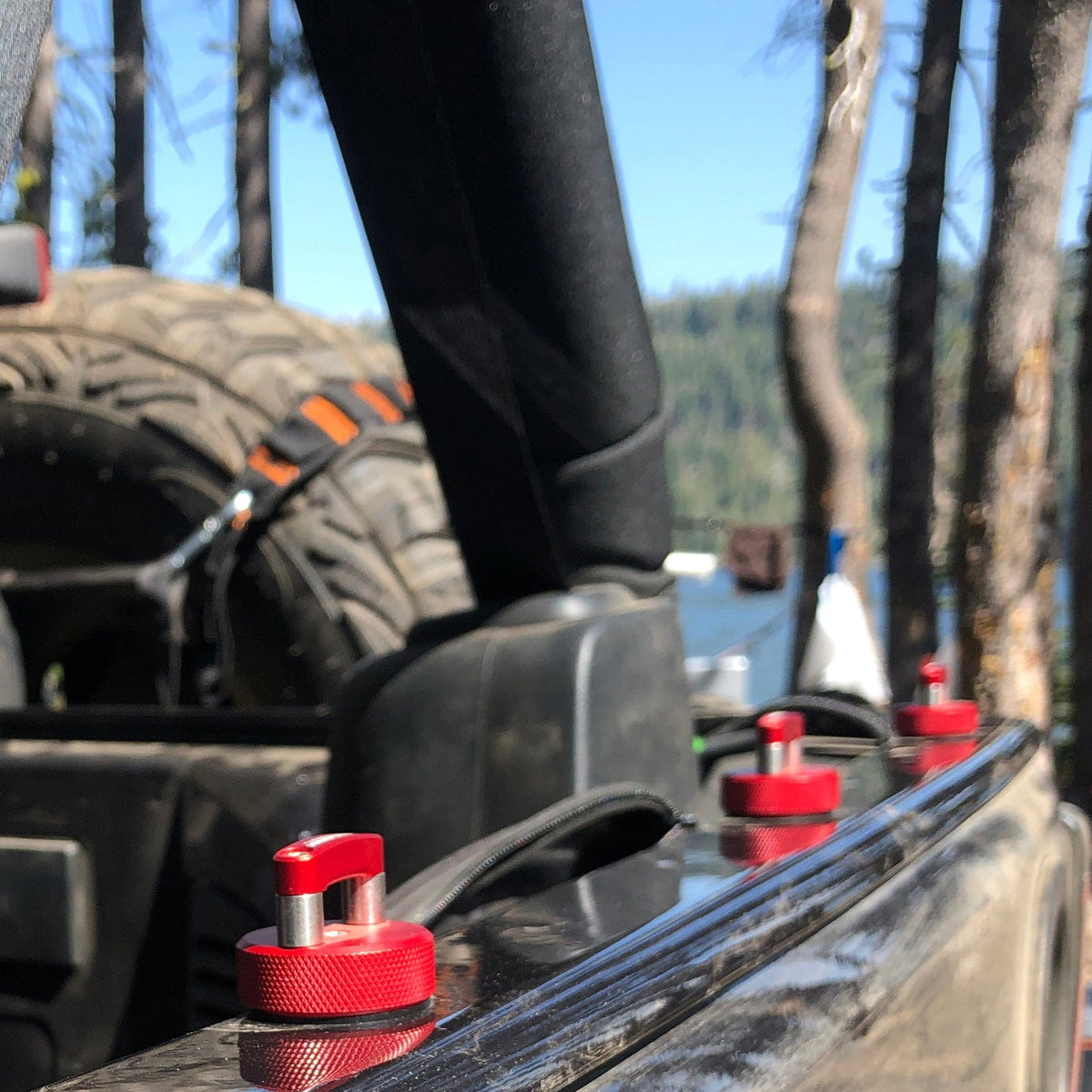 ROCKWORKX | Jeep Hard Top Thumbscrews